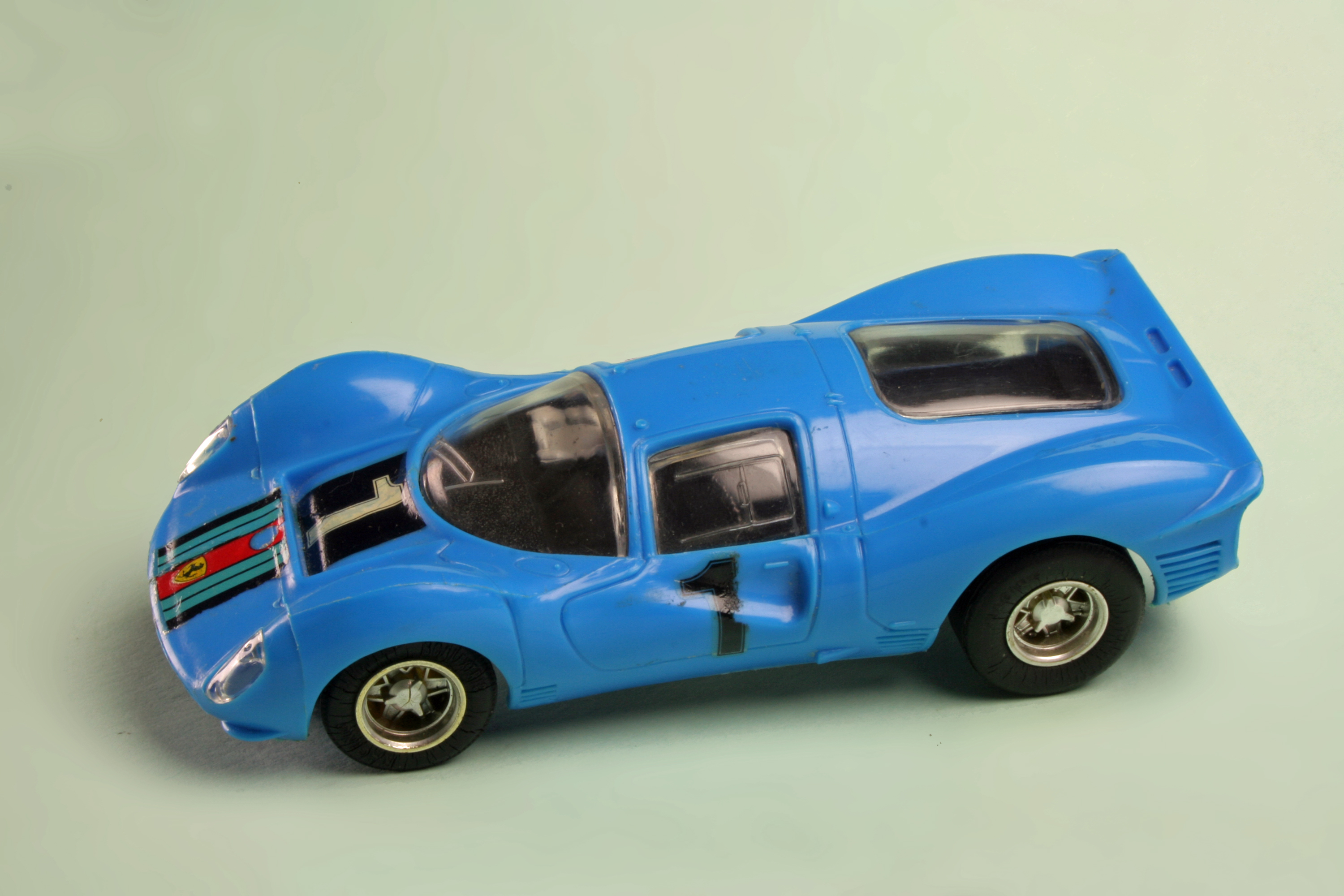 Ferrari 330 P3, P3/412P & 330 P4 | SUGB.co.uk