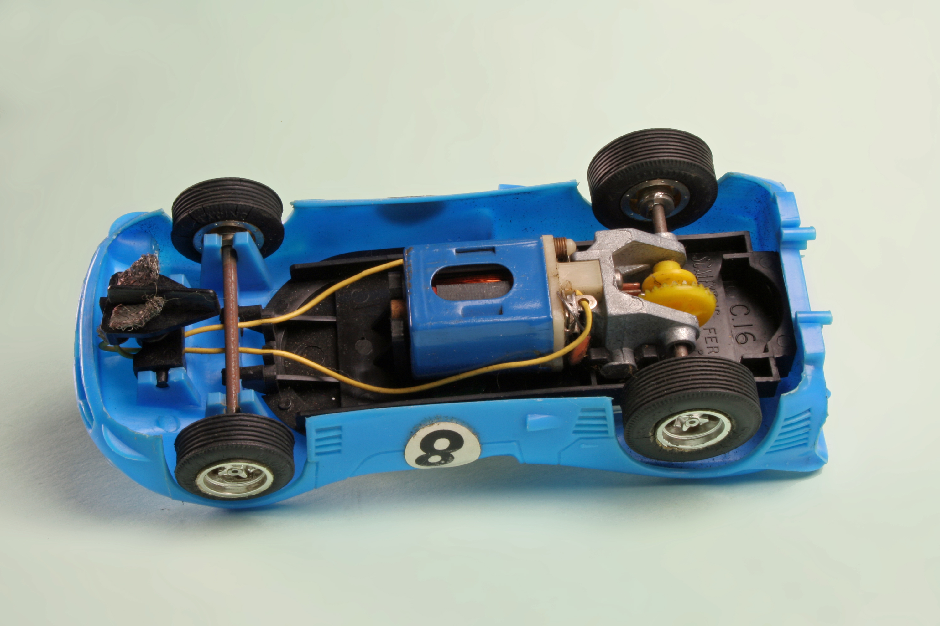 Ferrari 330 P3, P3/412P & 330 P4 | SUGB.co.uk