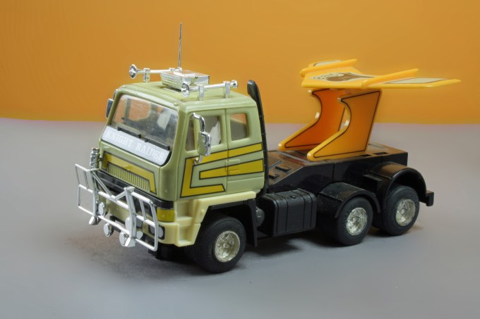 Trucks | Scalextric Ultimate Guide Books.com (formerly SlotCarPortal.com)